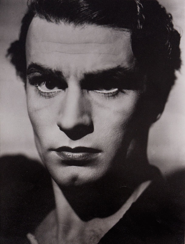 MCBEAN Angus (1904-1990) – Photographs. | ABBOTT and HOLDER